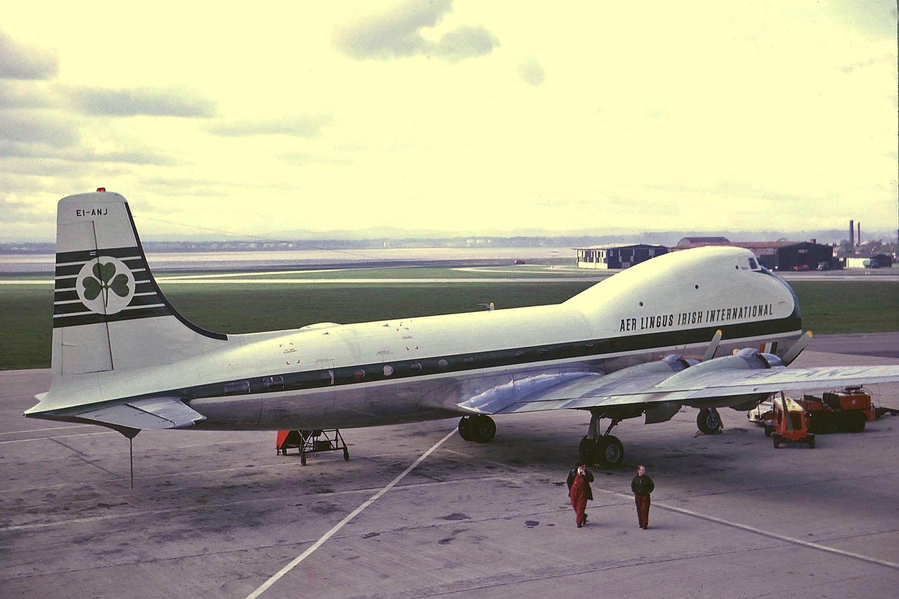 ¿Es este el avión más feo de la historia? - Turama